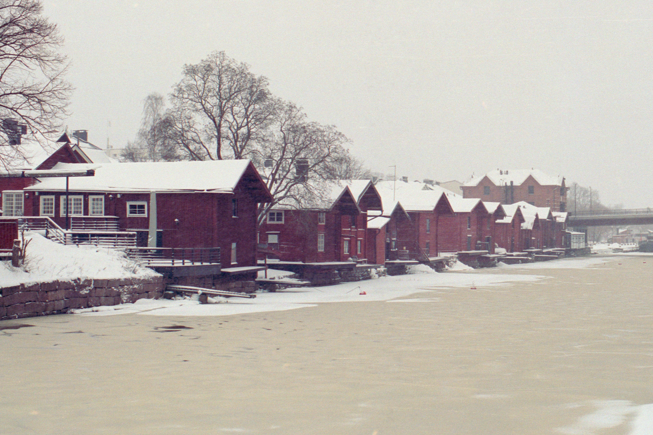 Snowfall at Porvoo Old Town – Kymi Pictures